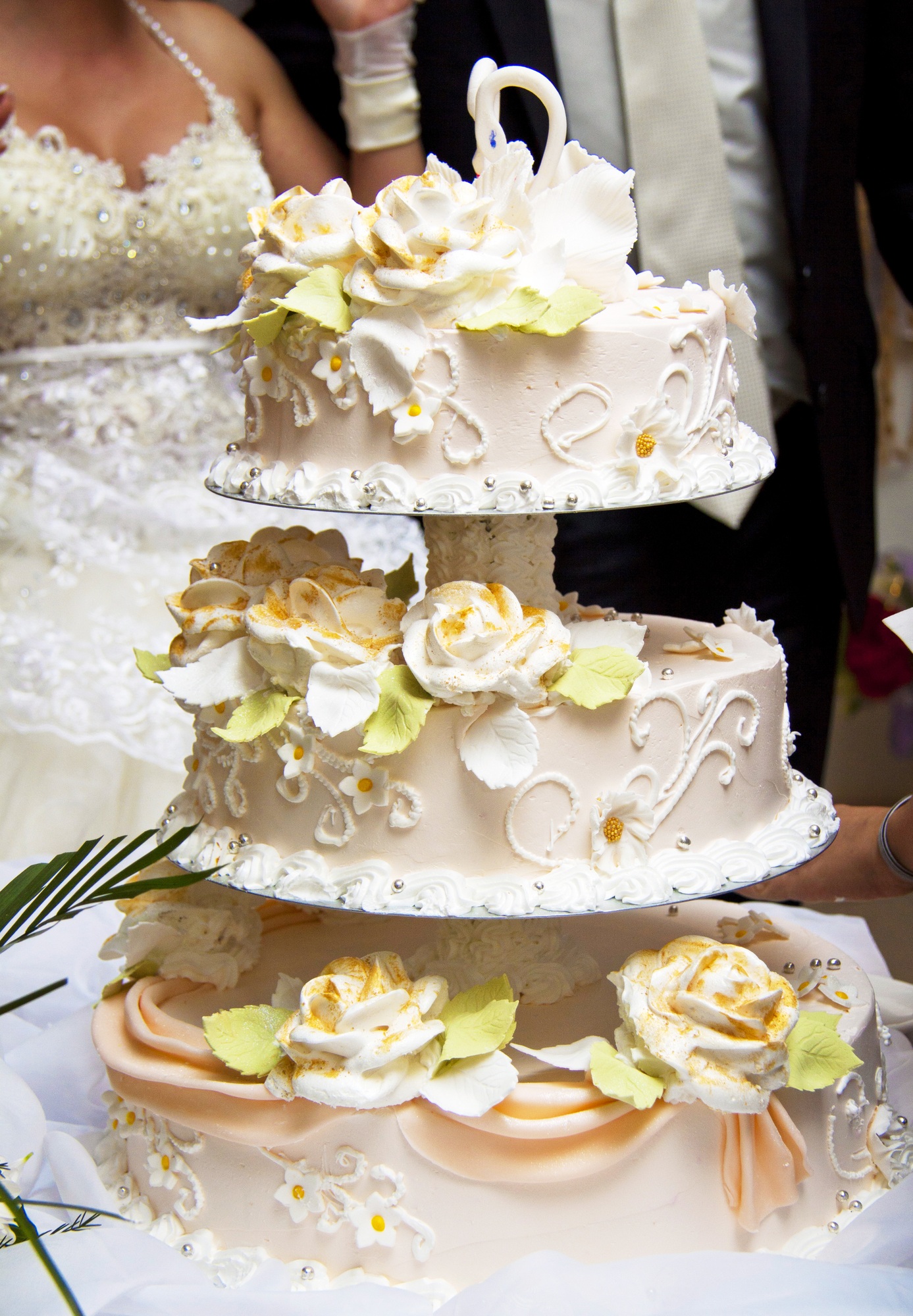10 Must-Know Tips for Matching Your Wedding Cake to Your Dream Day - De ...