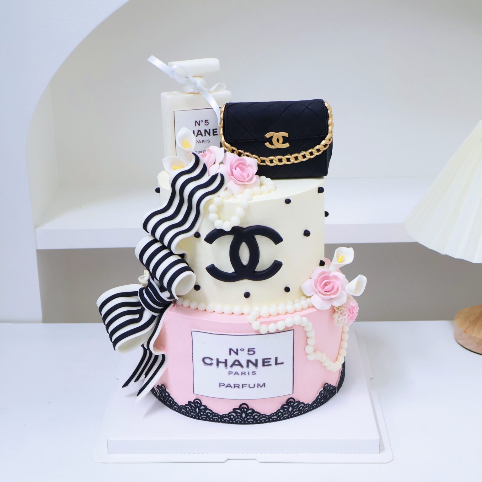 Customization - De Taste - customize Cakes Singapore
